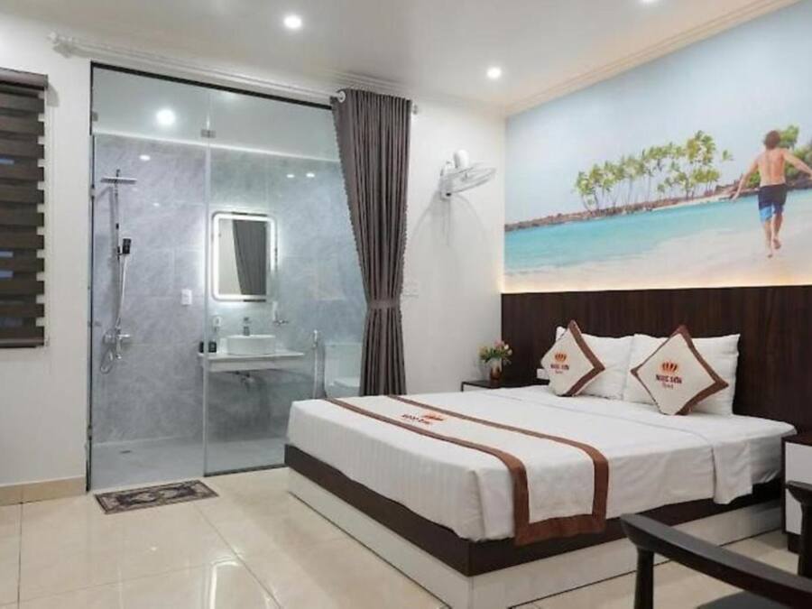 Quarto Duplo Deluxe | Cortinas/cortinados opacos, ferro/tábua de engomar, Wi-fi grátis