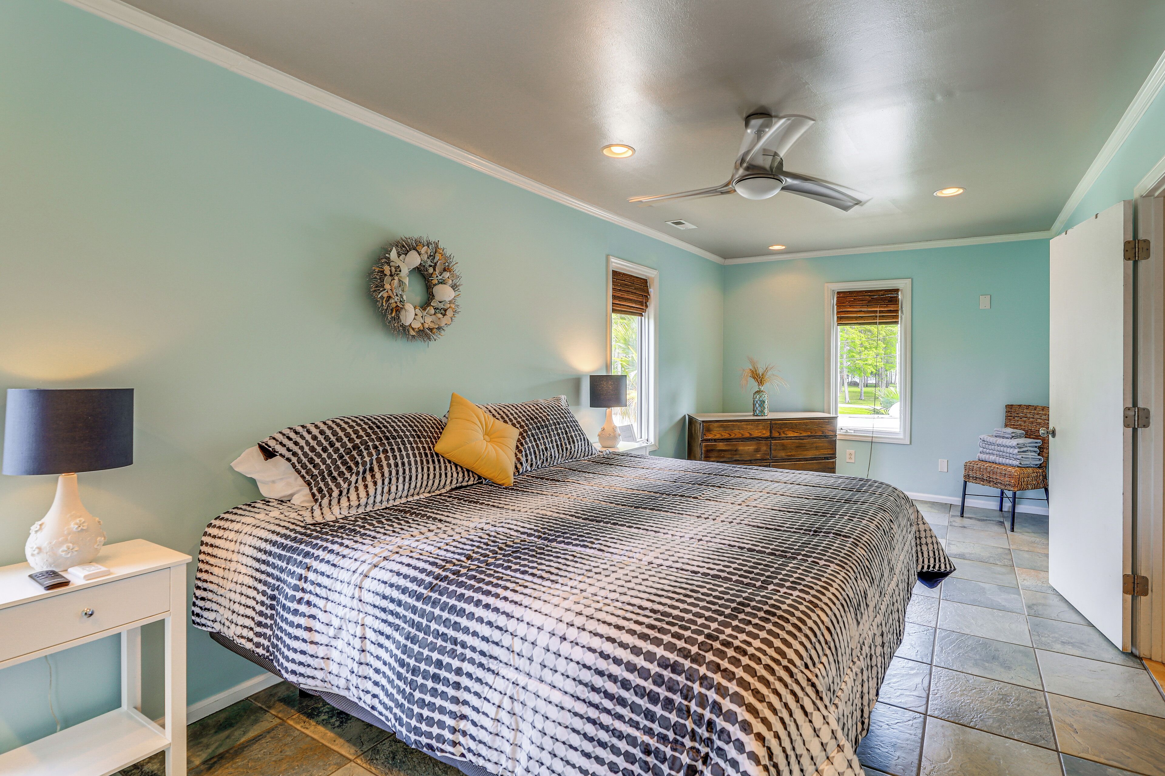 New Bern Home W/ Water View Near Downtown! - New Bern, NC