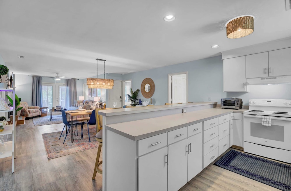 Ion By Avantstay Walk To Beach, Dining, Shopping Central Location Deck - Charleston, SC