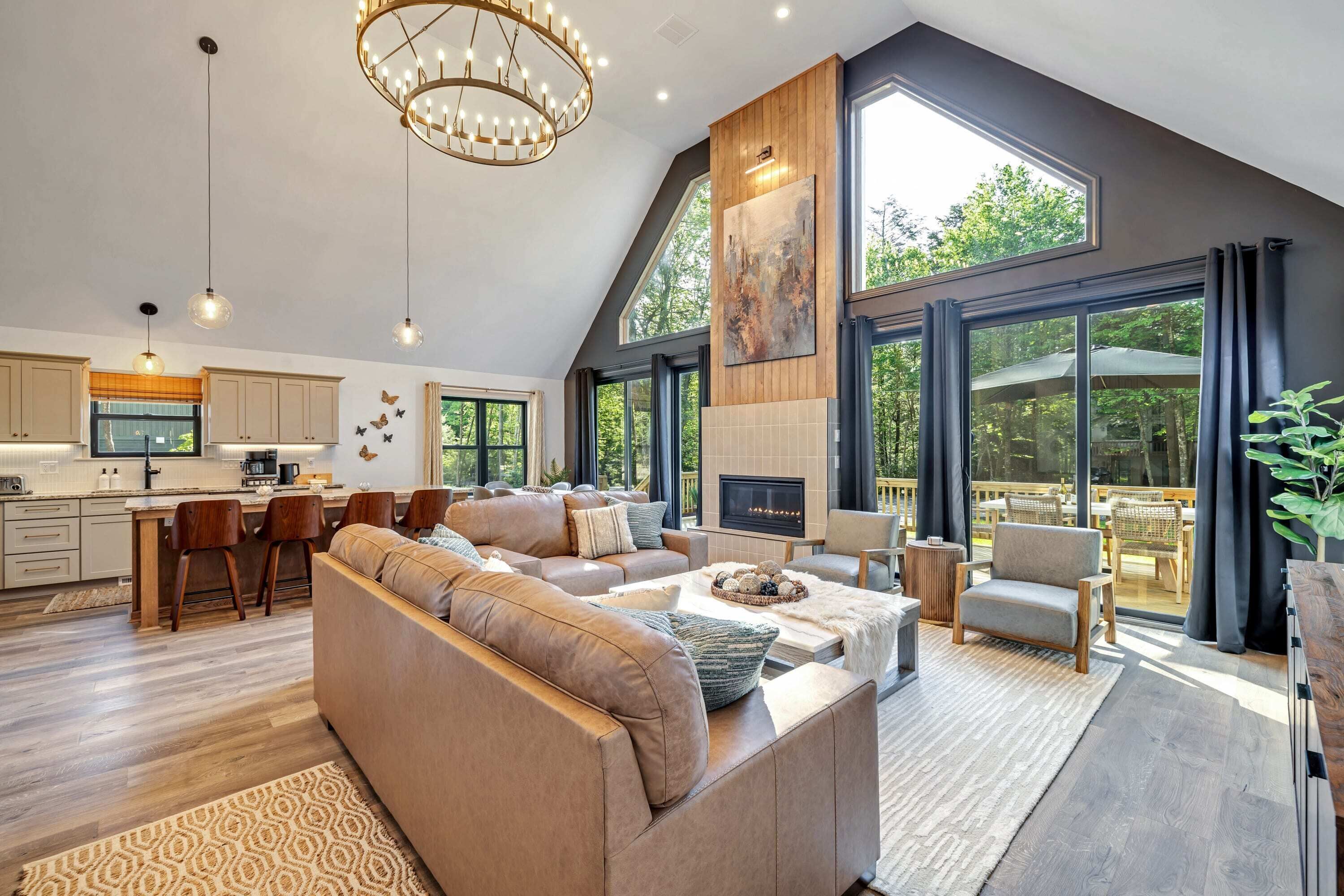 Luxury, Hot Tub, Sauna, Game Room. Dog Friendly, Albrightsville, PA ...