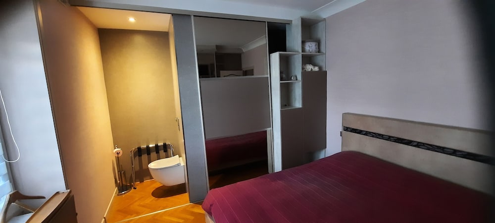 L'enclos De Lys - Appartement Avec Grand Balcon Et Accès Direct Au Jardin - Aurillac