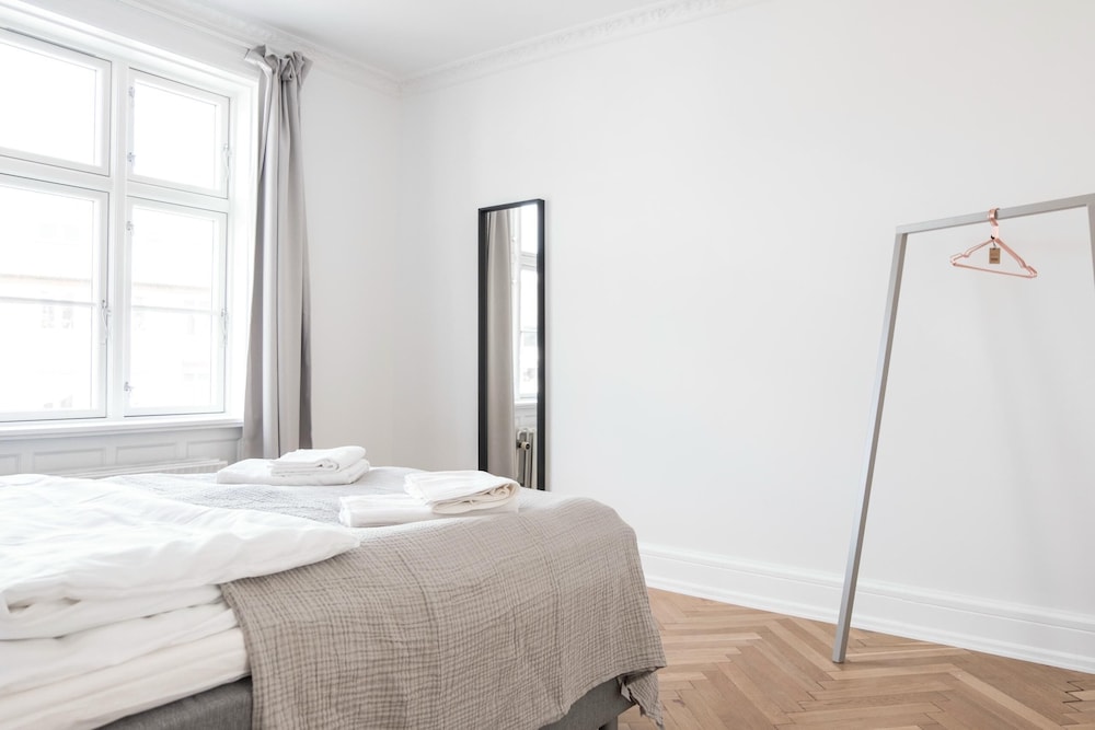 Beautiful 2-bed With Large Balcony - Copenhagen