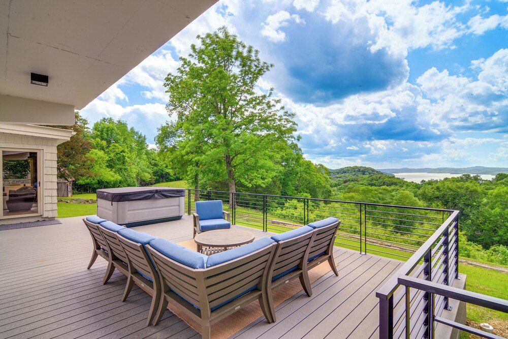 Byrdstown Home On 65 Acres W/ Pool, Trail To Lake! - Standing Stone State Park, Hilham