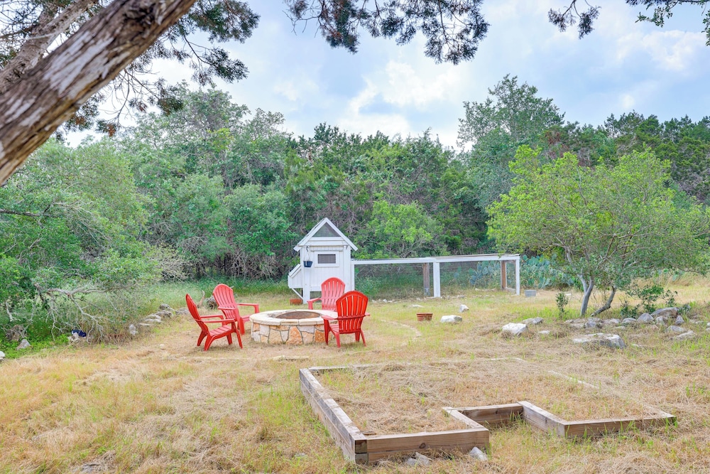 San Marcos Home W/ Fire Pit ~ 10 Mi To Downtown! - Wimberley, TX