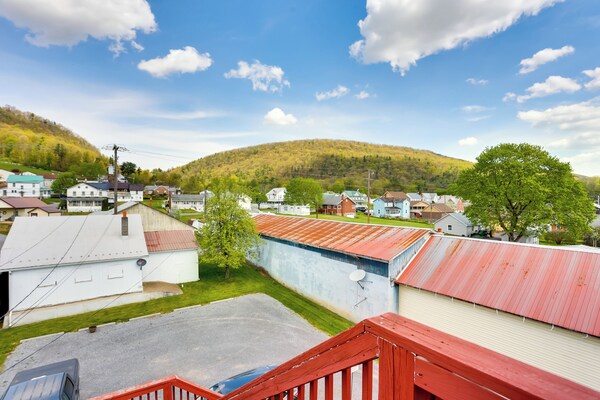 Loganton Townhome, Near Fly Fishing & Hiking! - Jersey Shore, PA