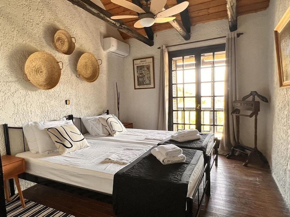 Villa Xenia And Akis - Milos