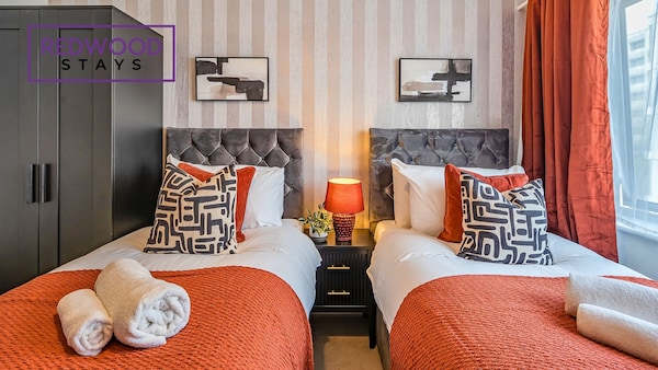 Festival Place Modern Town Center Apt - Basingstoke