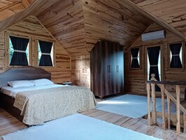 Vila romântica | 2 quartos, roupas de cama premium, Wi-Fi de cortesia, roupa de cama
