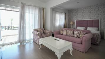 Suite Comfort, vista para o mar | 1 quarto, cofre no quarto, secretária