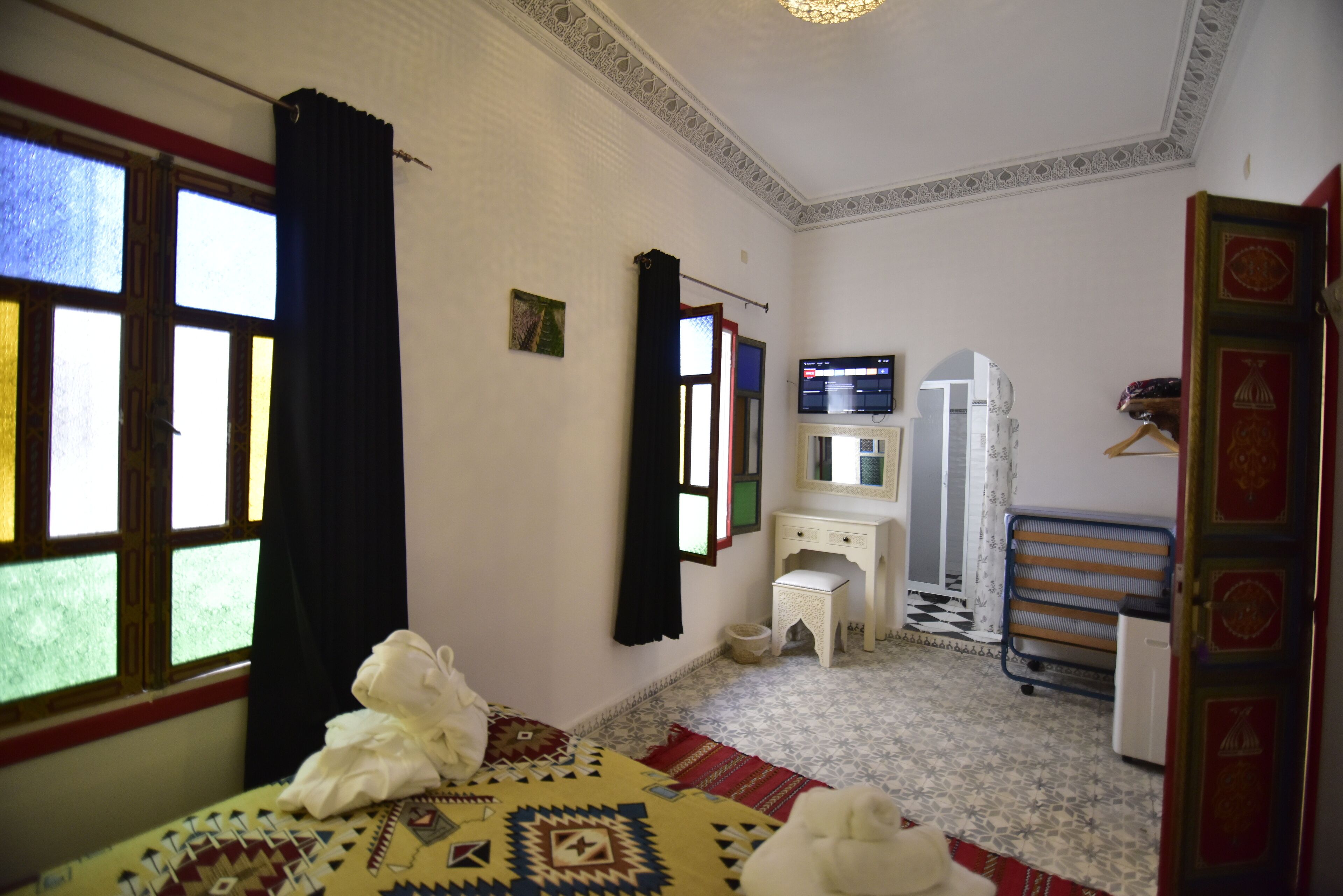 Quarto Duplo Deluxe, várias camas | Roupa de alta qualidade, Wi-fi grátis, roupa de cama fornecida 