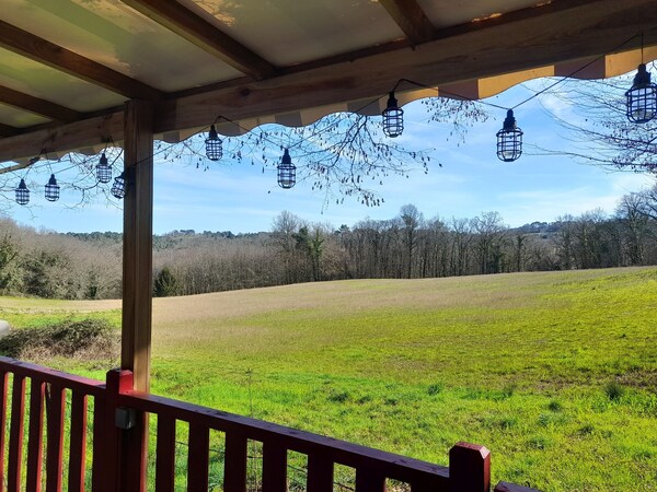 Mobil-home Climatisé, Au Calme, Avec Beau Point De Vue Dans Camping Avec Piscine - Carsac-Aillac