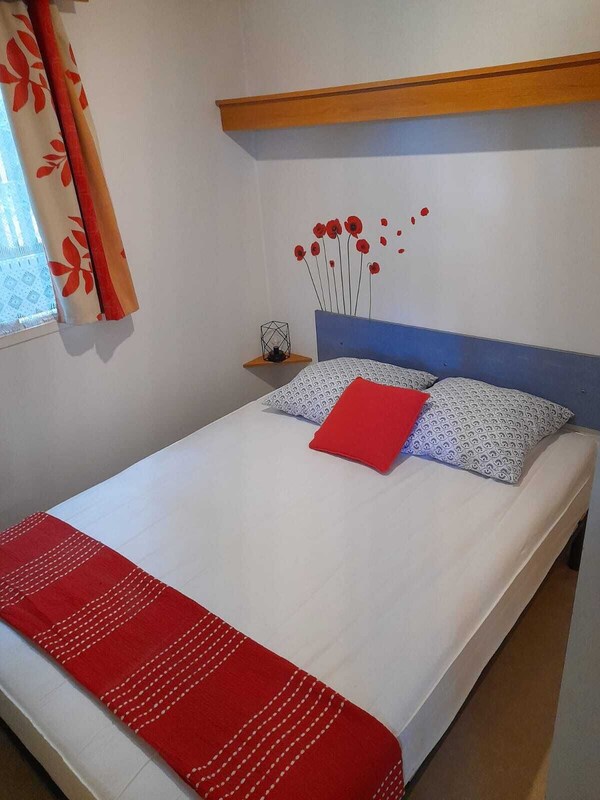 Mobil-home Climatisé, Au Calme, Avec Beau Point De Vue Dans Camping Avec Piscine - Sarlat-la-Canéda