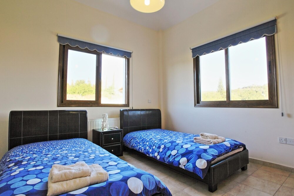 Villa Skouli in Skoulli - Steni | Vrbo