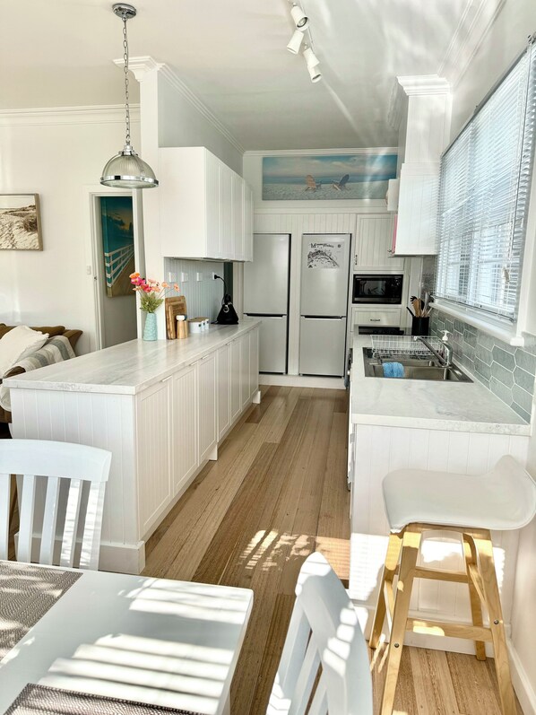 Hamptons home, walk to beach and cafe, short drive to hotsprings,golf ...