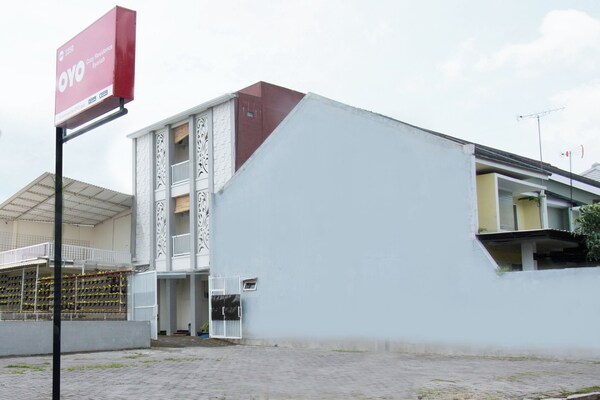 Hotel O Cozy Residence Syariah - Malang