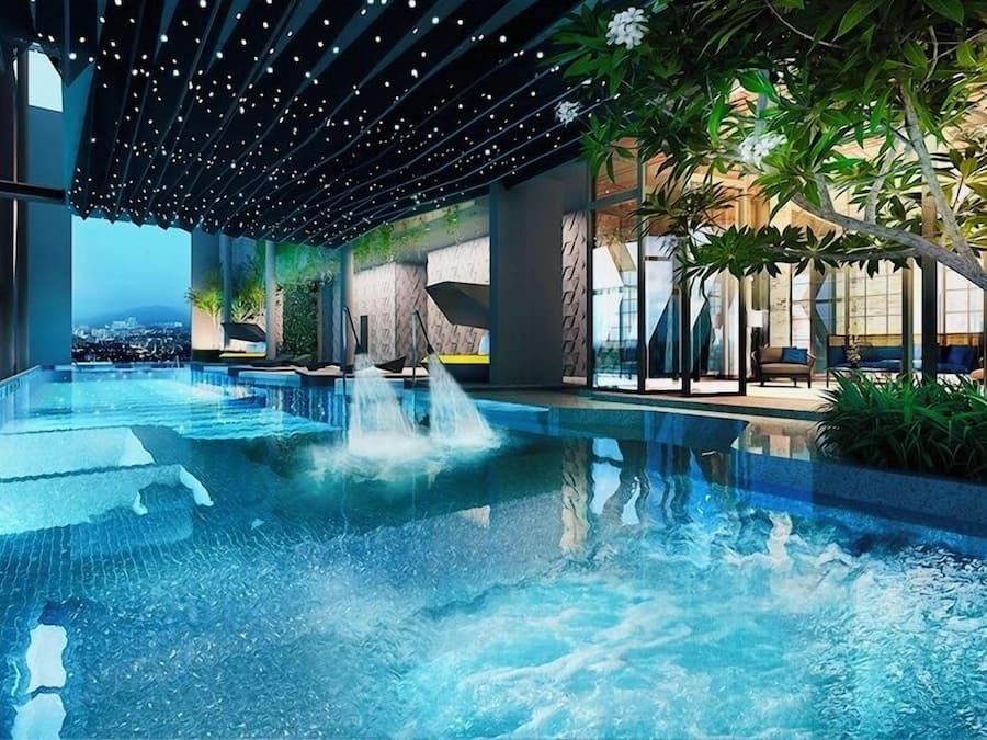 Piscina interior, 2 piscinas exteriores, toldos gratuitos, guarda-sóis