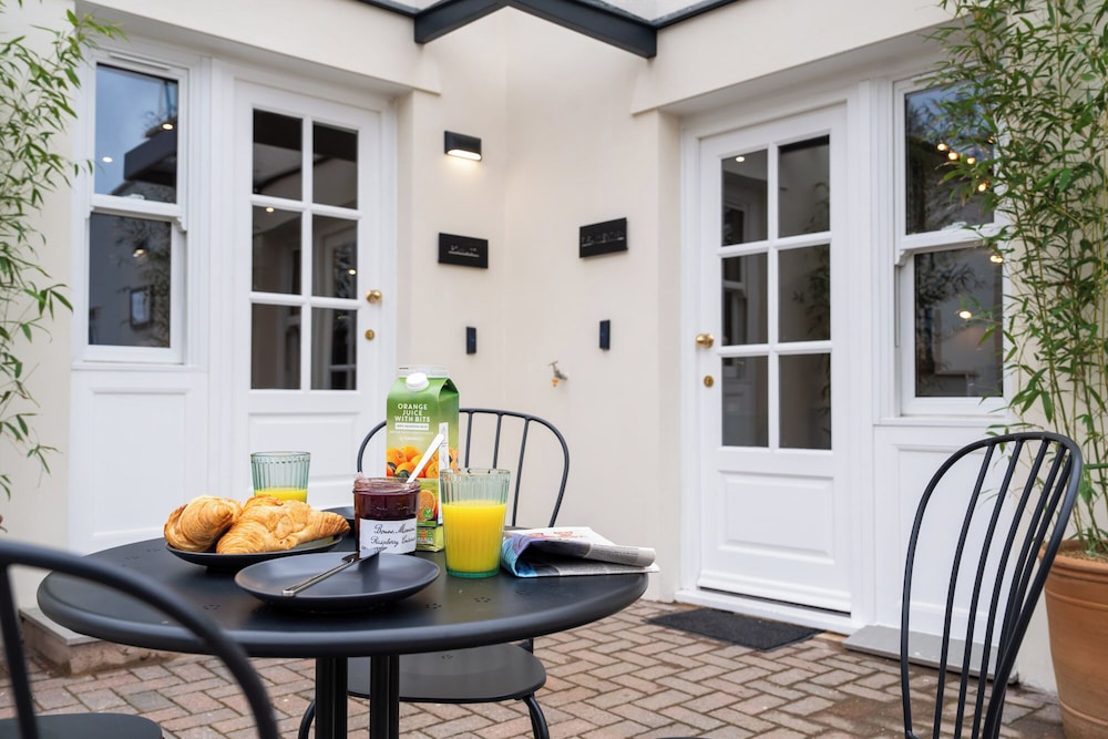 Commandery Vaults - Worcester