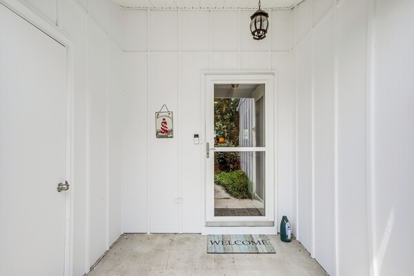 2 Mi To Beach: Gem W/ Enclosed Patio In Selbyville - Fenwick Island, DE