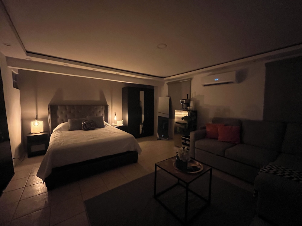 Cozy Studio With Private Pool And Bar Modern Amentities Perfect For Relaxation. - Caguas