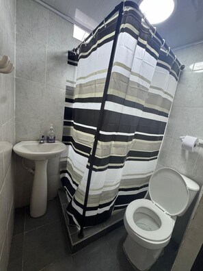 Quarto Básico | Wi-fi grátis 