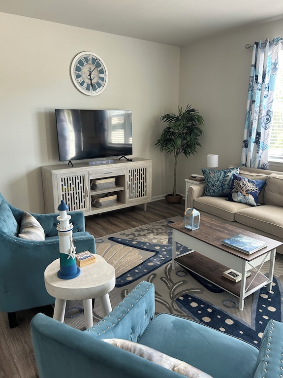 Large, New, Beautiful House! 1.5 Miles To The Beach. Resort Style Amenities! - Delaware