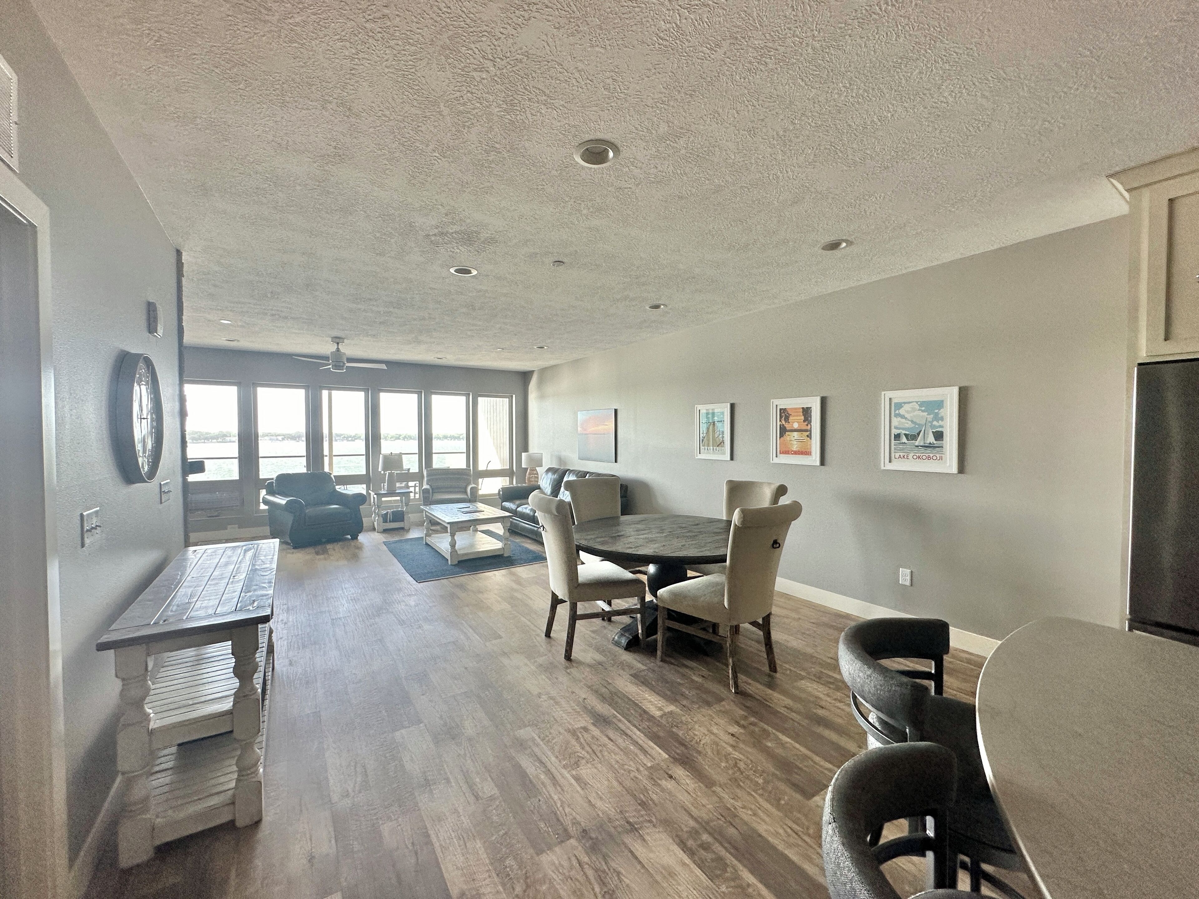 Bayside Vacation Condo Rental 4 Bedrooms!! - Okoboji, IA