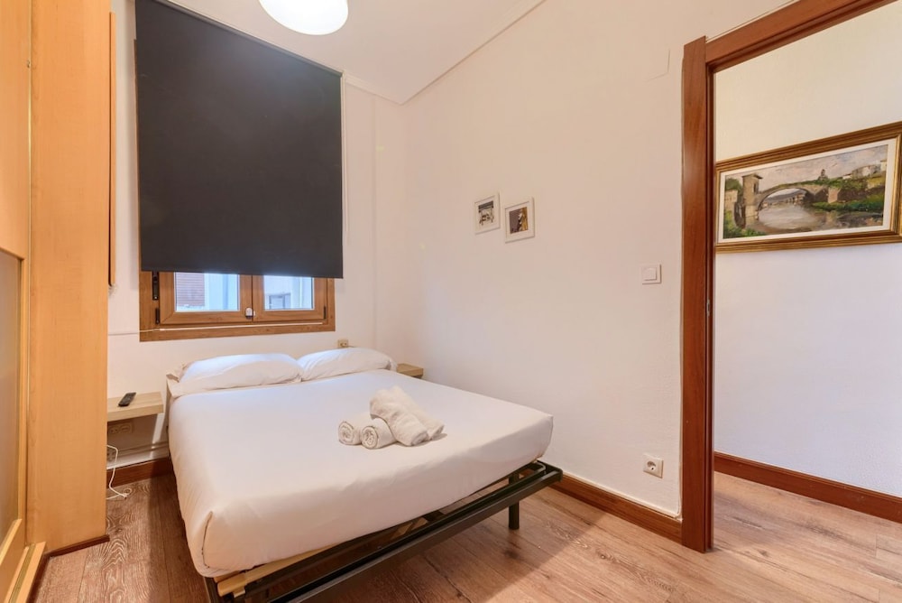 Santuchu Urban Escape Cozy Apartment With Easy Metro Access - Bilbao