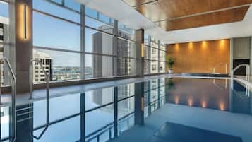 Piscina interior, piscina exterior