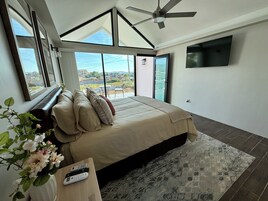 Quarto Duplo | Minibar, ferro/tábua de engomar, Wi-fi grátis, roupa de cama fornecida 