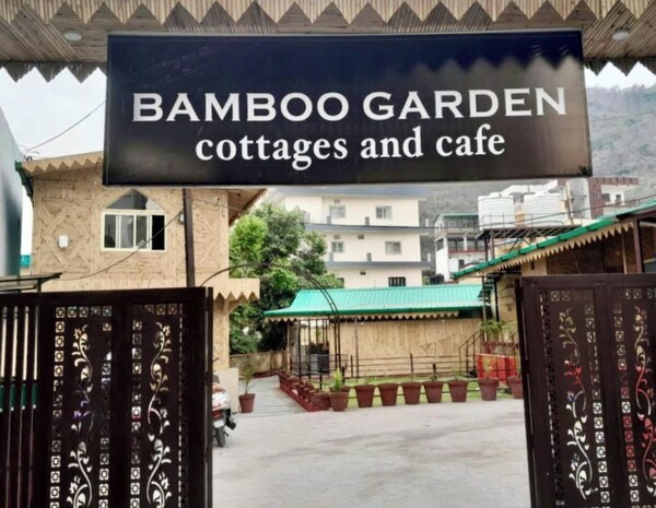 Bamboo Garden Cottages And Cafe - 
