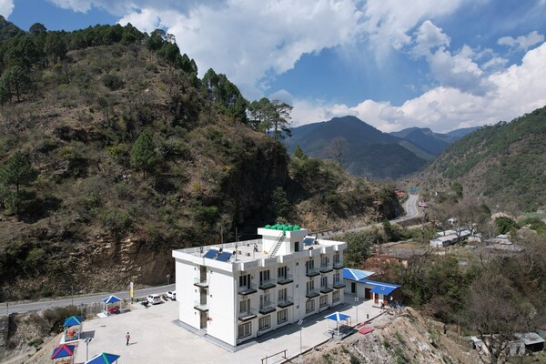 Hotel Hill River View Resort - Uttarakhand