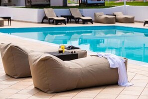 Piscina externa sazonal