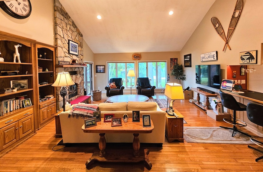 Serene Loon Lake Waterfront - Sleeps Up To 10 - アディロンダック, NY