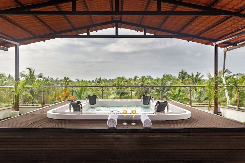 アロハステイズ - アンジュナ