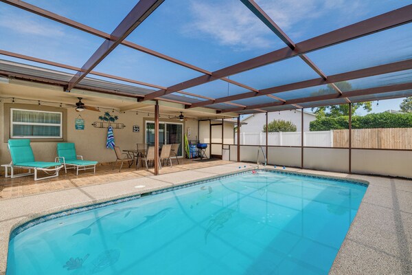 Heated Pool & Dog-friendly Yard! Spring Hill Home - Spring Hill, FL