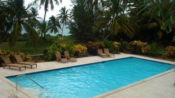 Casa, 2 quartos | Piscina