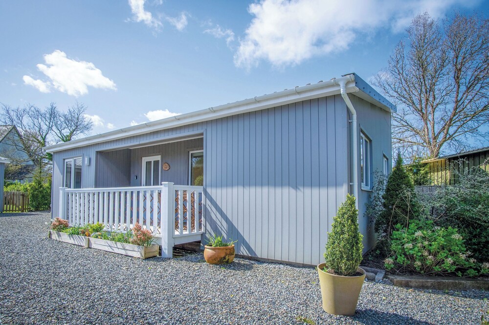 Skomer Lodge - 2 Bedroom Lodge - Manorbier - Pembrokeshire