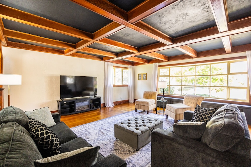 Main House Of The Lincoln Property In The Heart Of Saratoga - Saratoga Springs, NY