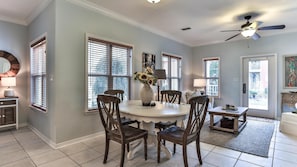 Casa, várias camas (Monkey Business) | Restaurantes