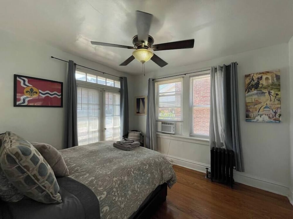 Embrace The Heart Of St. Louis! - Kirkwood, MO