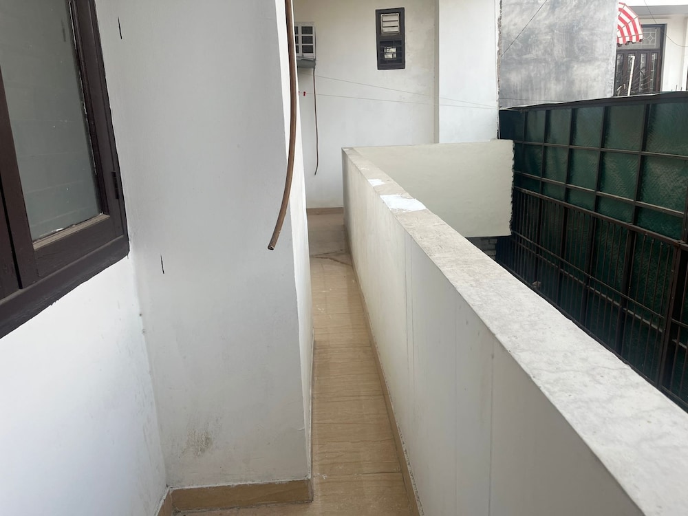 클레오 엘레강스 룸 & 밴켓 - 노이다