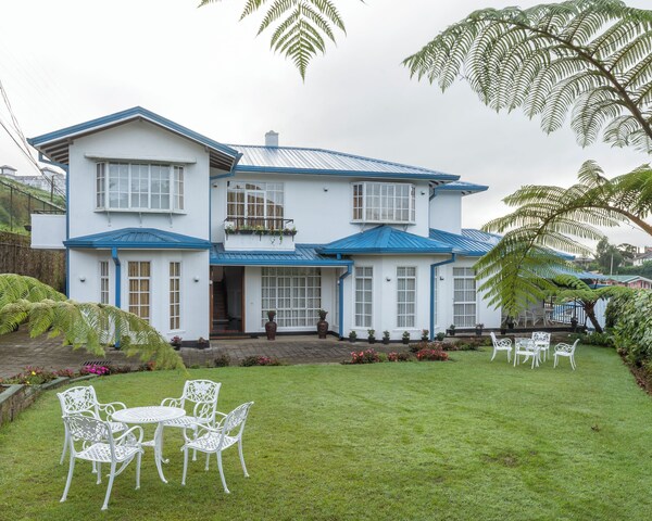 Aaradhya Nuwara Eliya - Nuwara Eliya