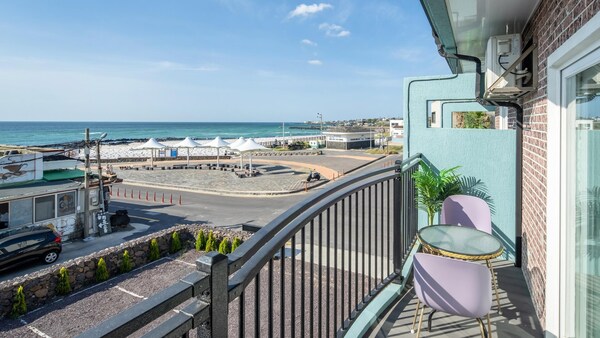 Jeju Aeworio Pension - Jeju