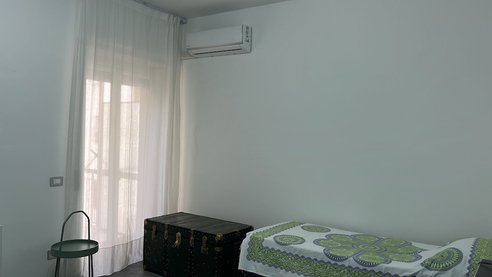 Comfortable, Bright And Large Apartment In Central Area - Catane