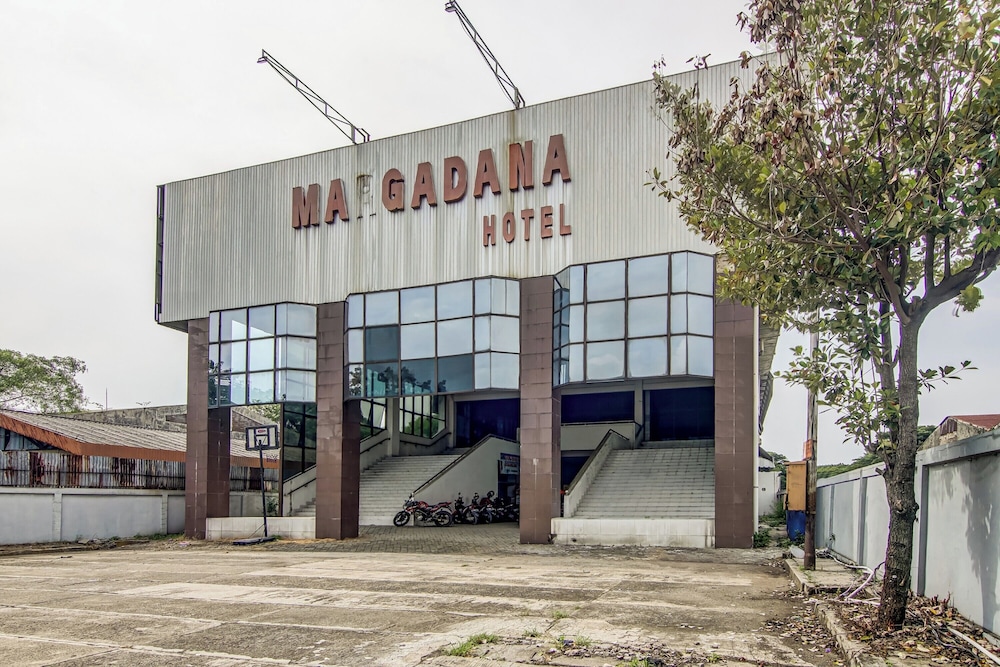 Spot On 90964 Hotel Margadana - Tegal