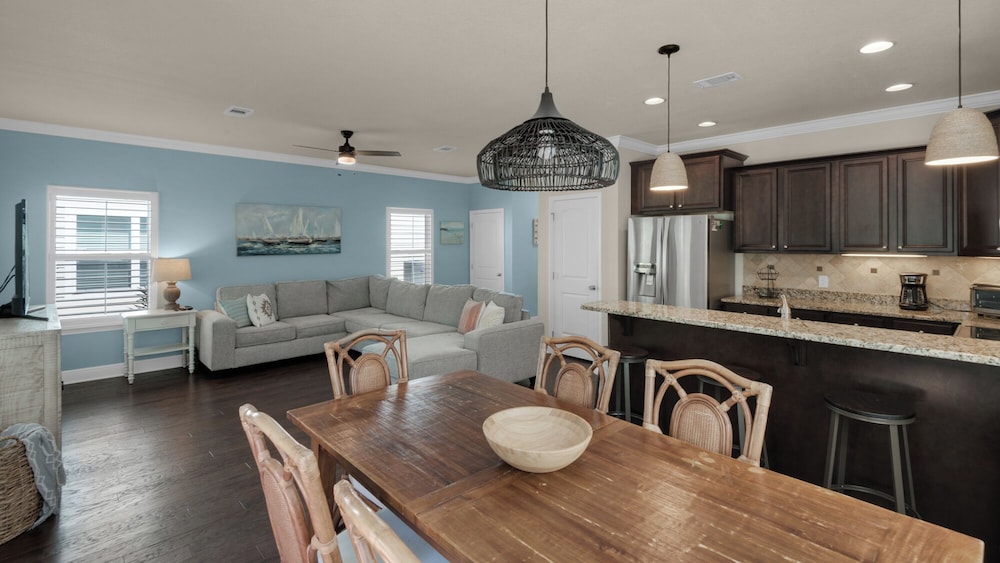 Amazing Inlet Beach Location For Beach, Shopping And Dining - Alys Beach, FL