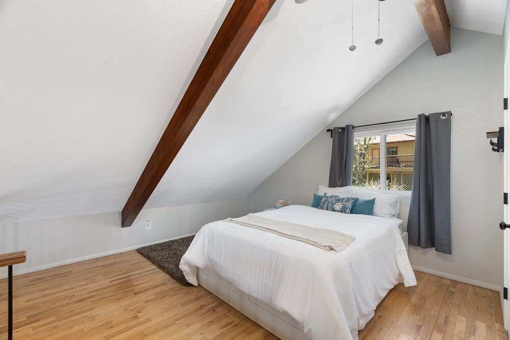 Dog-friendly, Rustic Chalet W/loft Close To Fools Hollow Lake/outdoor Adventures - Show Low, AZ