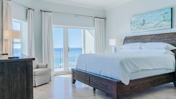 Apartamento em Condomínio Fechado, várias camas, varanda, vista para o oceano (Legacy 402) | 3 quartos, com decoração personalizada, com mobília individualizada