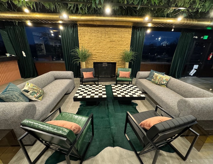 Dome 6: Groovy Green Oasis - 미시간