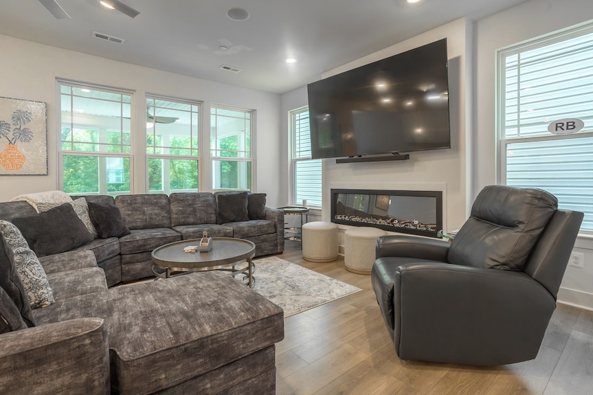 Elevator Stunning Brand New Townhouse In Rehoboth Beach Clean/pool/parking - Rehoboth Beach, DE